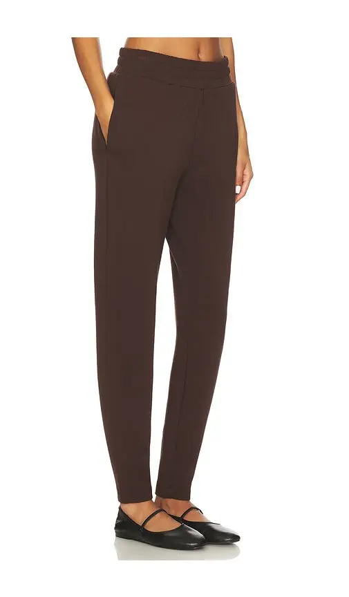 Varley The Slim 25 Pant - Coffee Bean | Editorialist